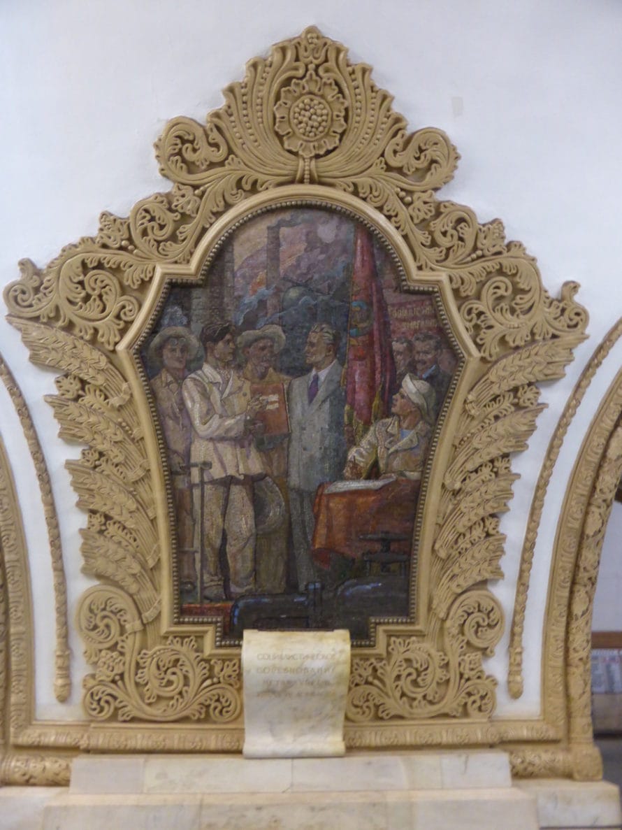 The Most Beautiful Stations on the Moscow Metro – Chasing Penelope
